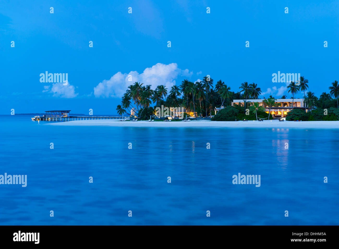 Park hyatt maldives hadahaa maldives hi-res stock photography and ...