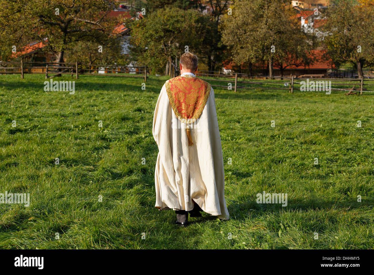 Reverend pastor hi-res stock photography and images - Alamy