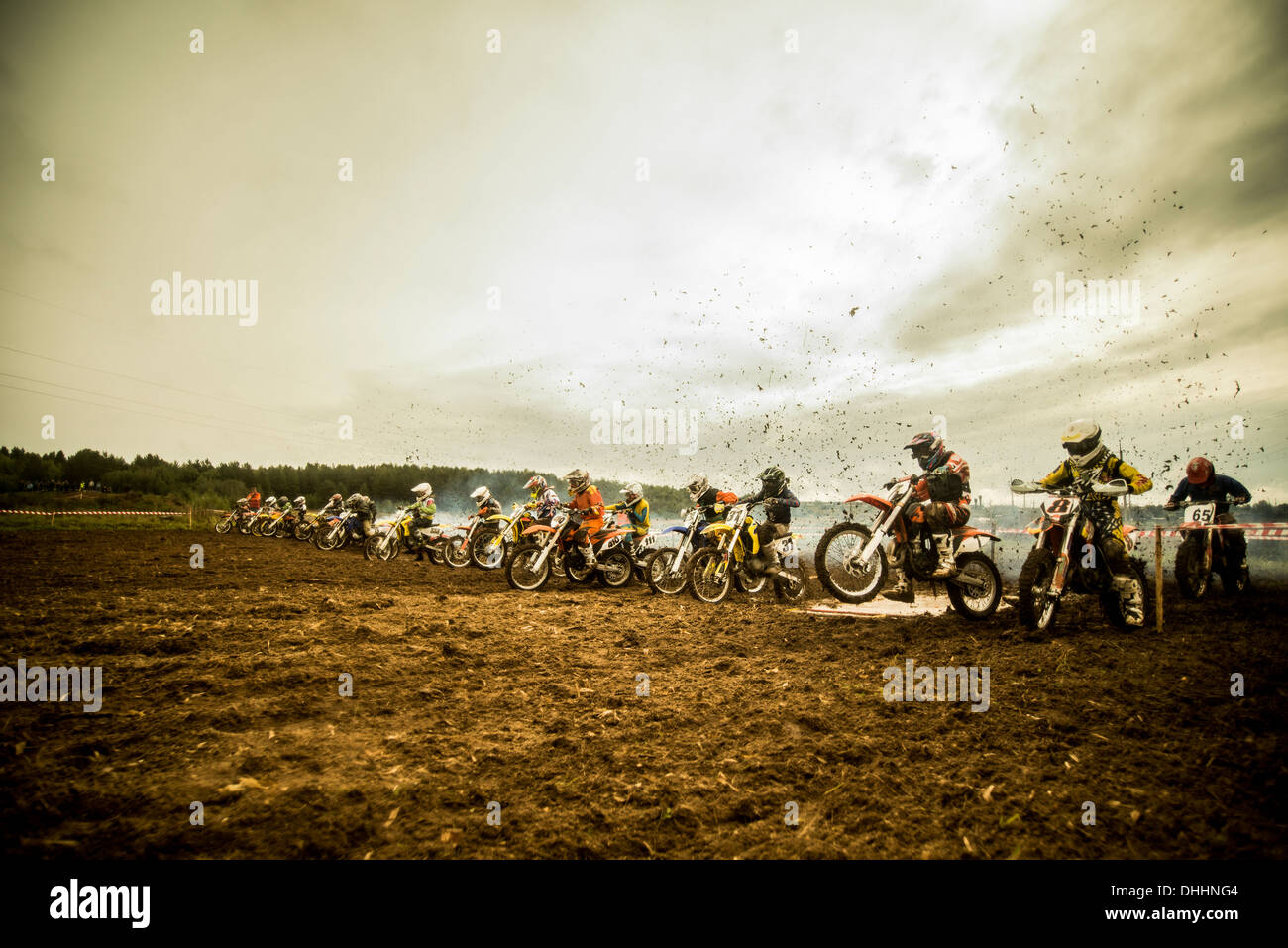 Motocross race start line hi-res stock photography and images - Alamy
