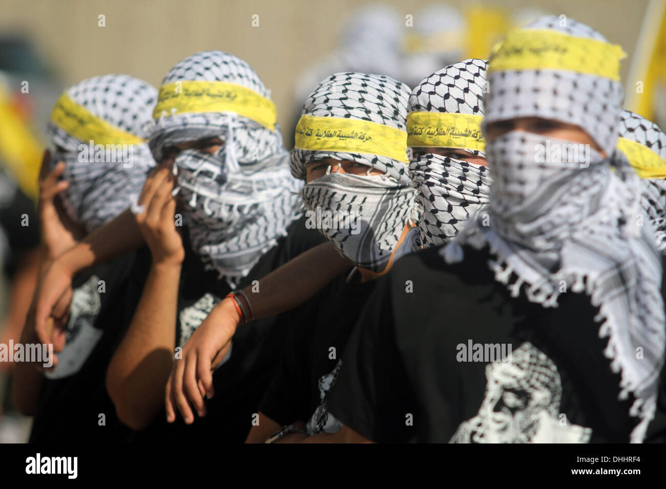 Ramallah, West Bank, Palestinian Territory. 11th Nov, 2013. Masked ...
