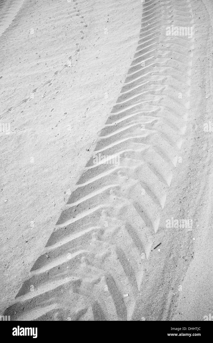 Tyre tracks soil texture hi-res stock photography and images - Alamy