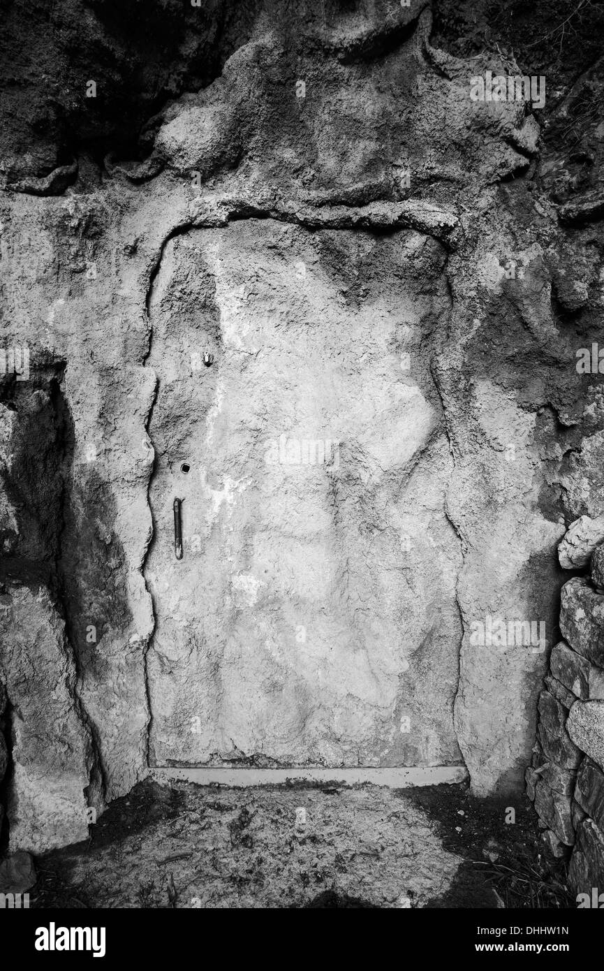 World war war ruins Black and White Stock Photos & Images - Alamy