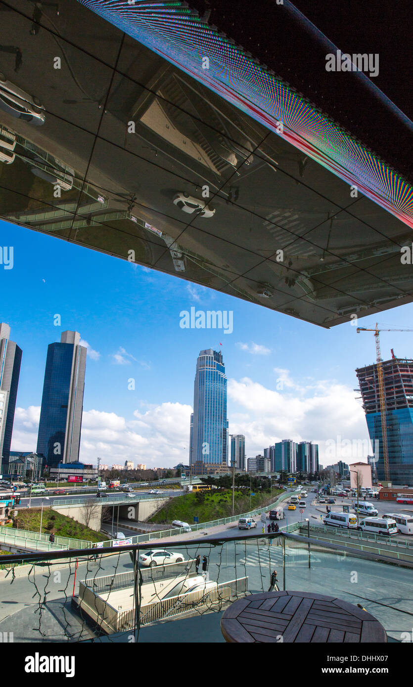 Istanbul skyscrapers hi-res stock photography and images - Alamy