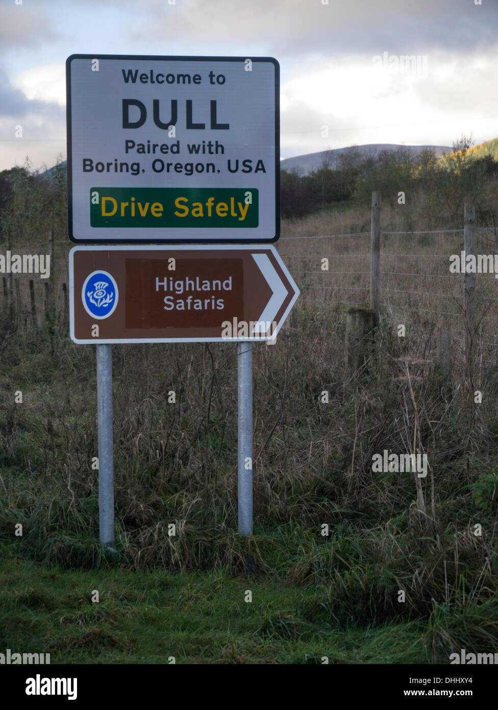An amusing town sign, Dull paired with Boring,Oregon.Dull is town near ...