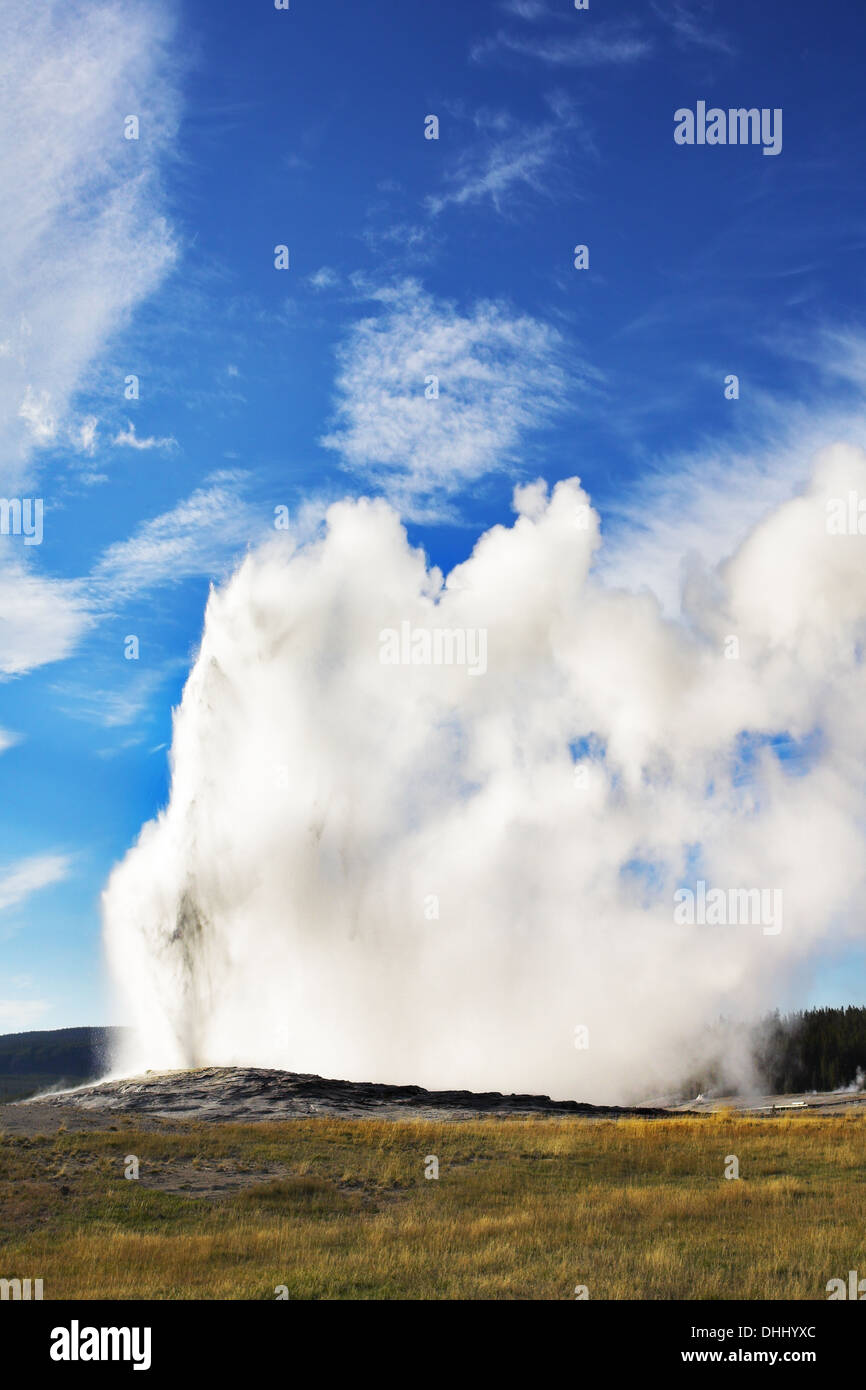 Thermal activity in yellowstone hi-res stock photography and images - Alamy