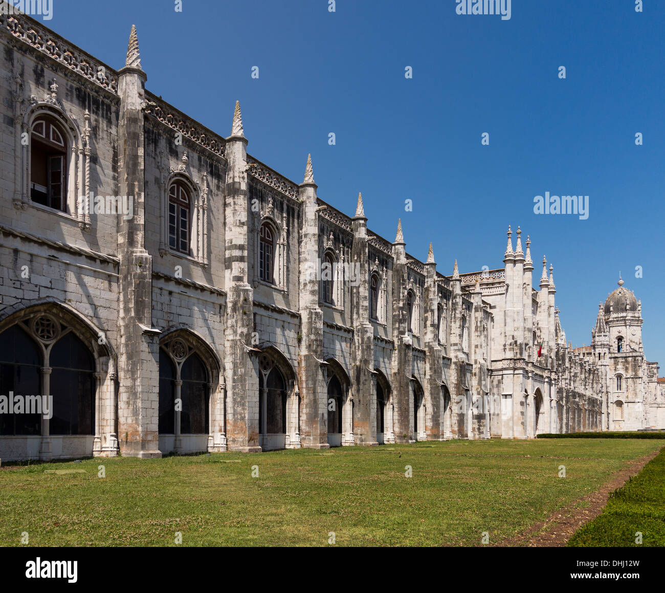 Portuguese gothic architecture hi-res stock photography and images - Alamy