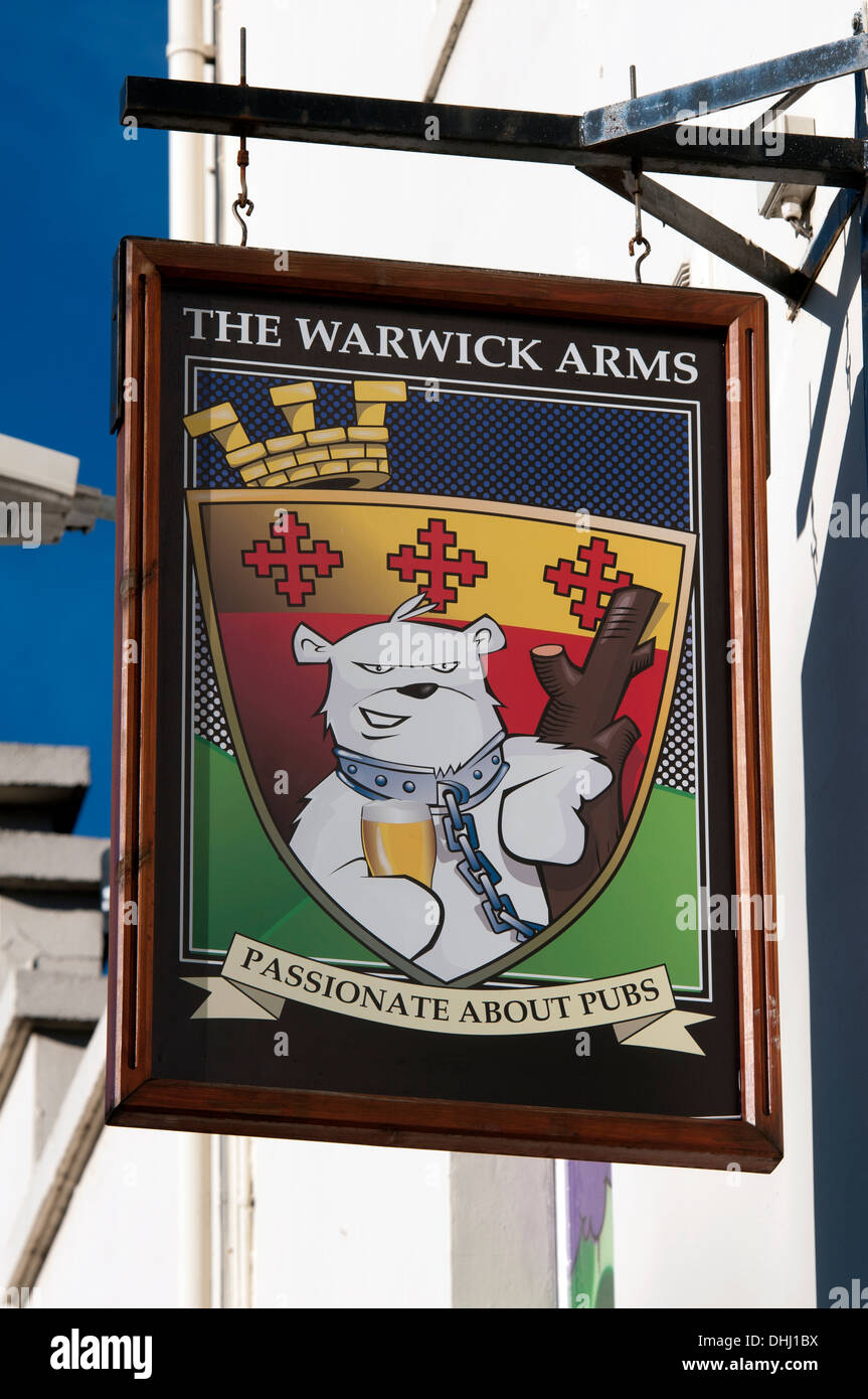 Warwick coat of arms hi-res stock photography and images - Alamy