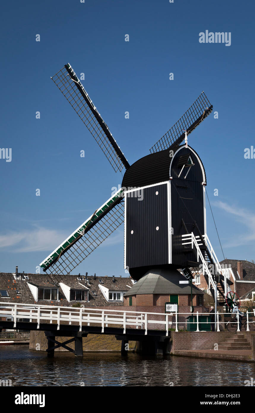 Working post mill hi-res stock photography and images - Alamy