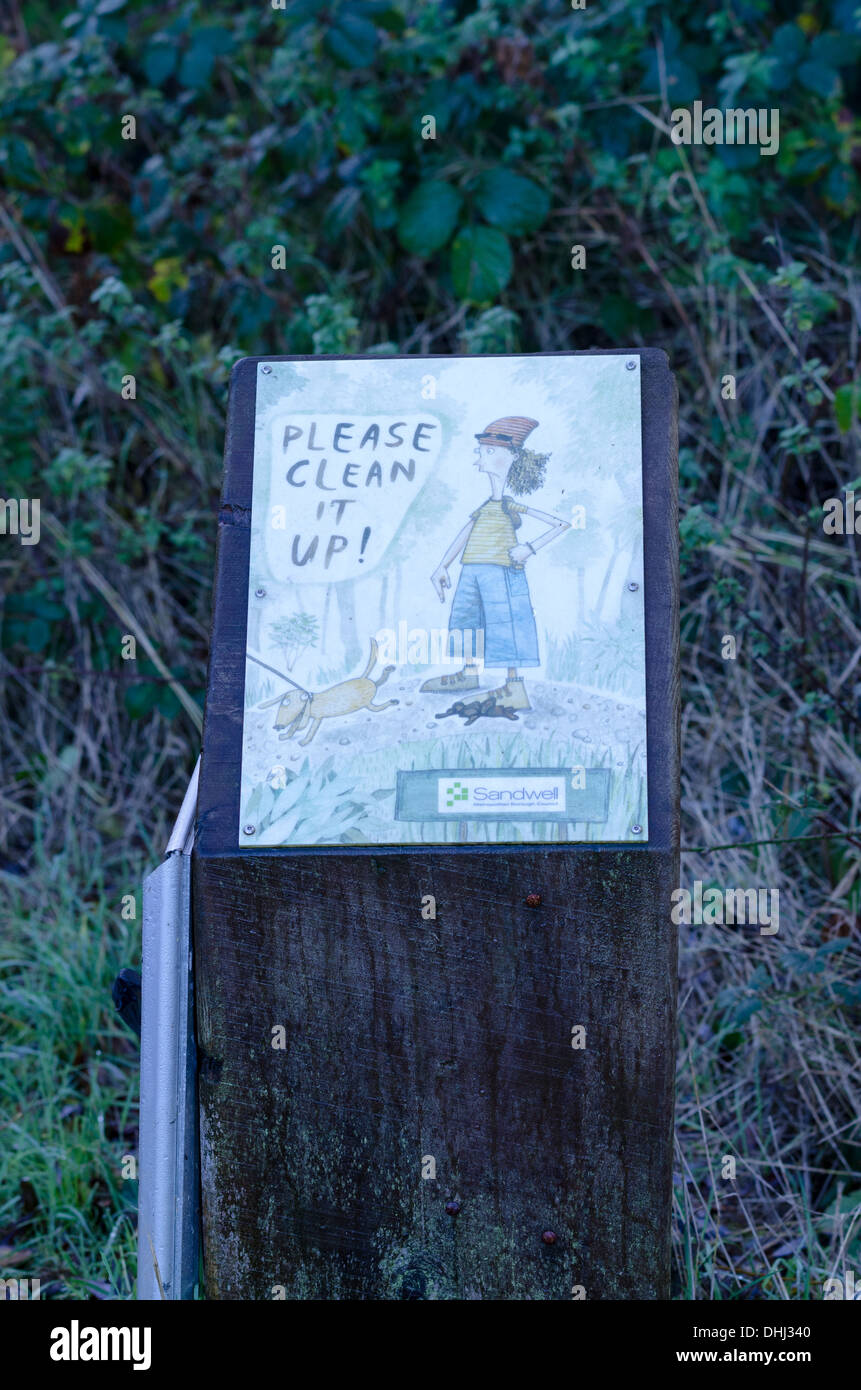 Dog mess sign hi-res stock photography and images - Alamy