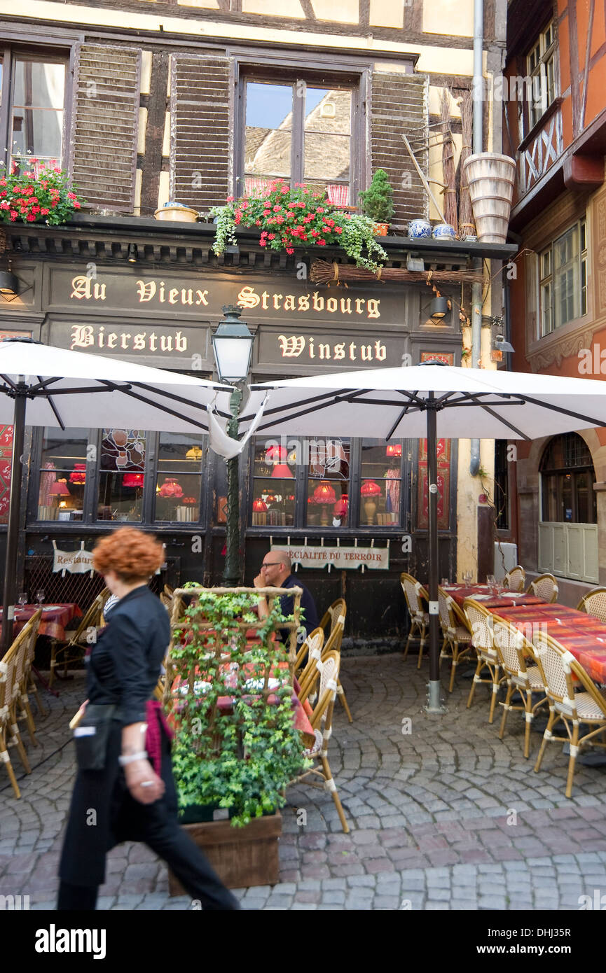 Restaurant in strasbourg alsace hi-res stock photography and images - Alamy