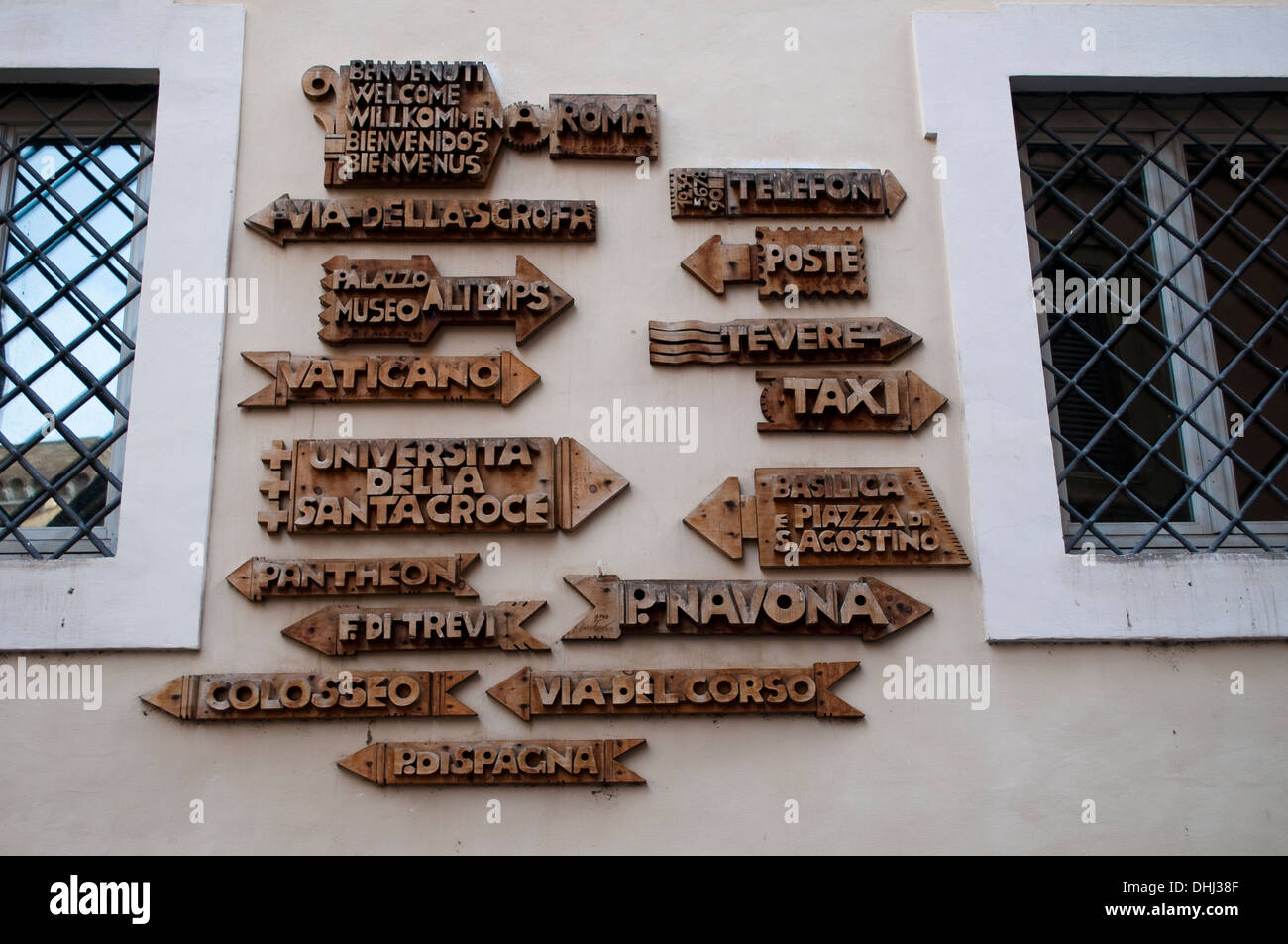 Roma attractions hi-res stock photography and images - Alamy