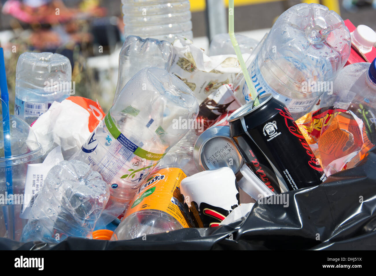 Tins paper hi-res stock photography and images - Alamy