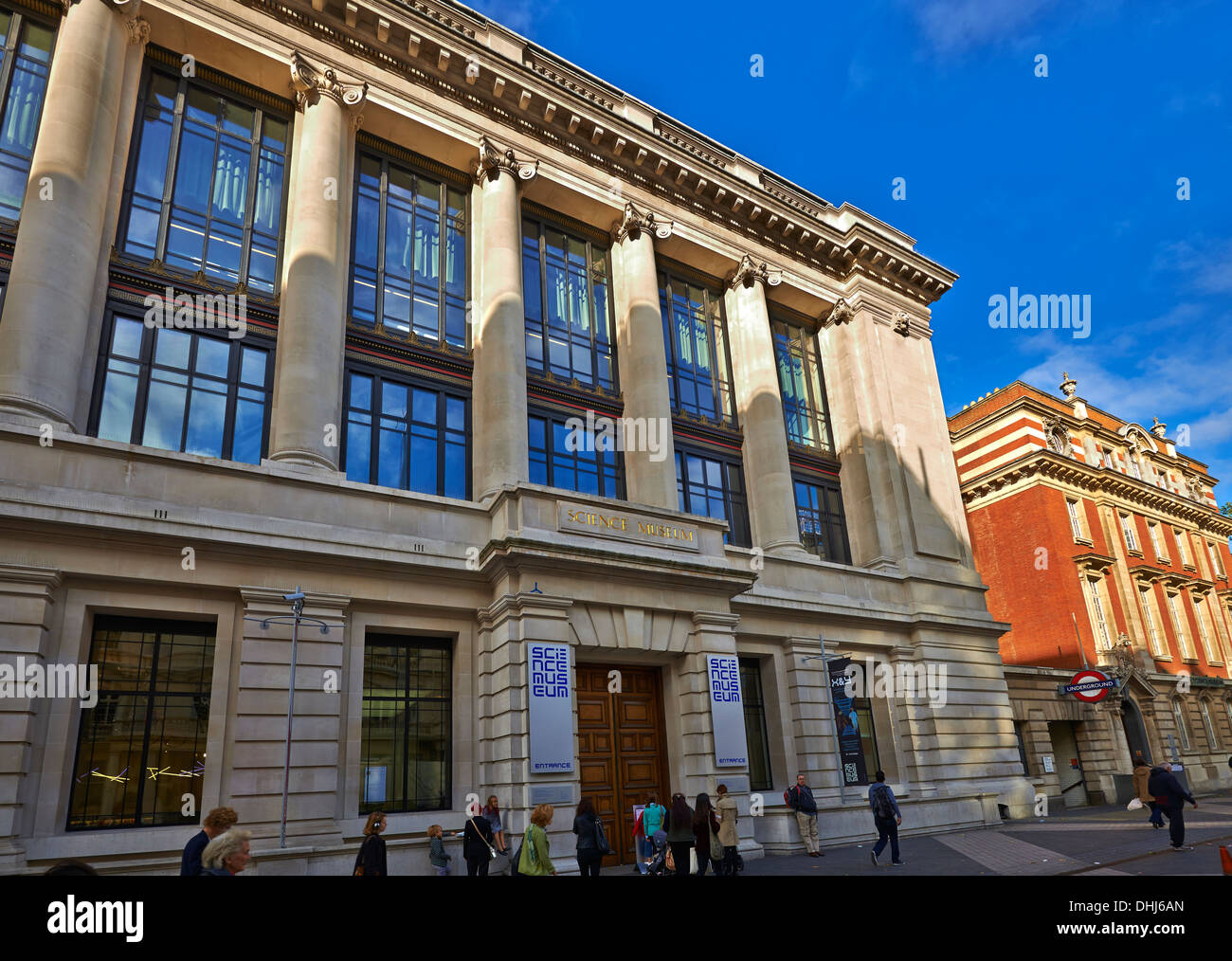 London science museum hi-res stock photography and images - Alamy