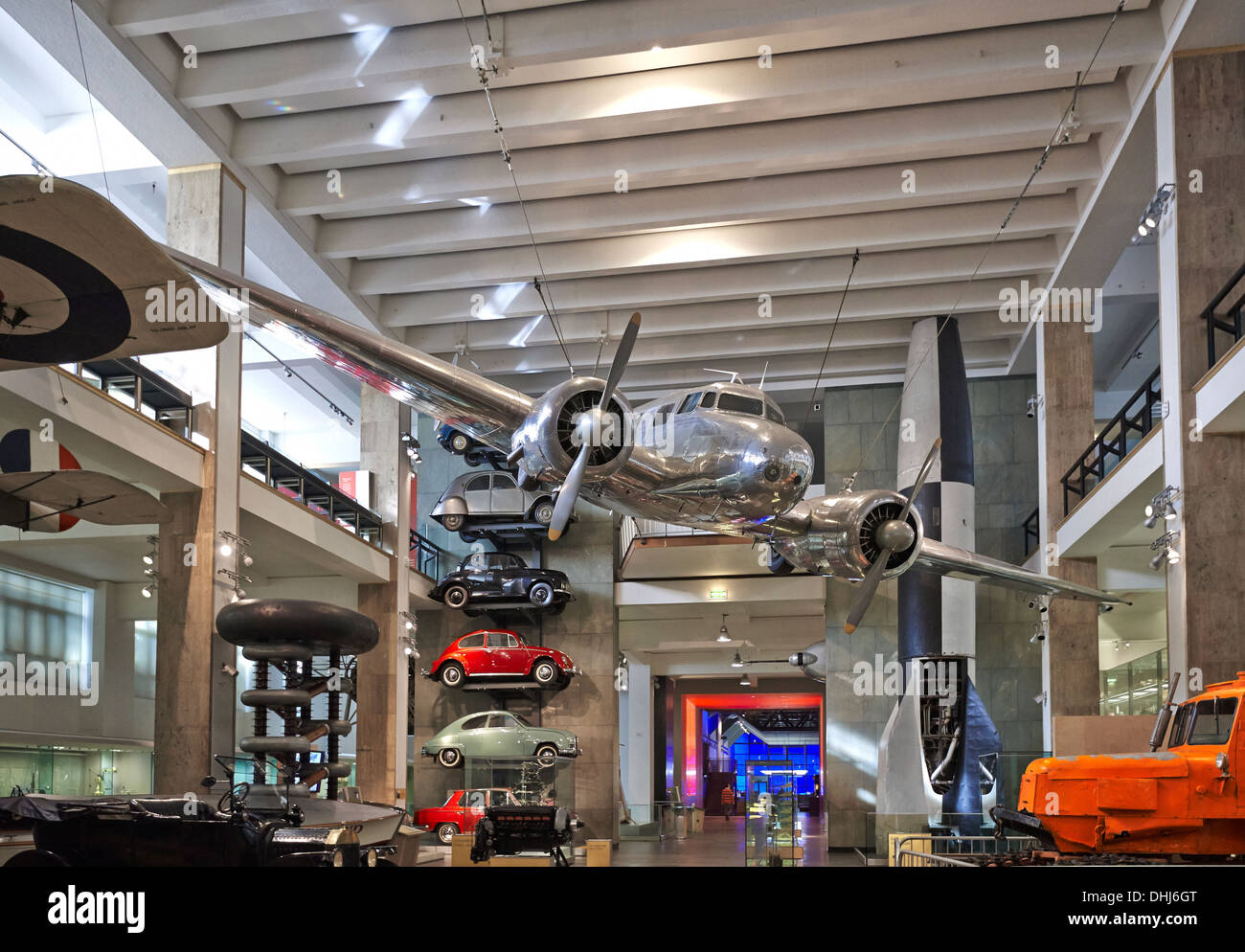 The Science Museum is one of three major museums on Exhibition Road in ...