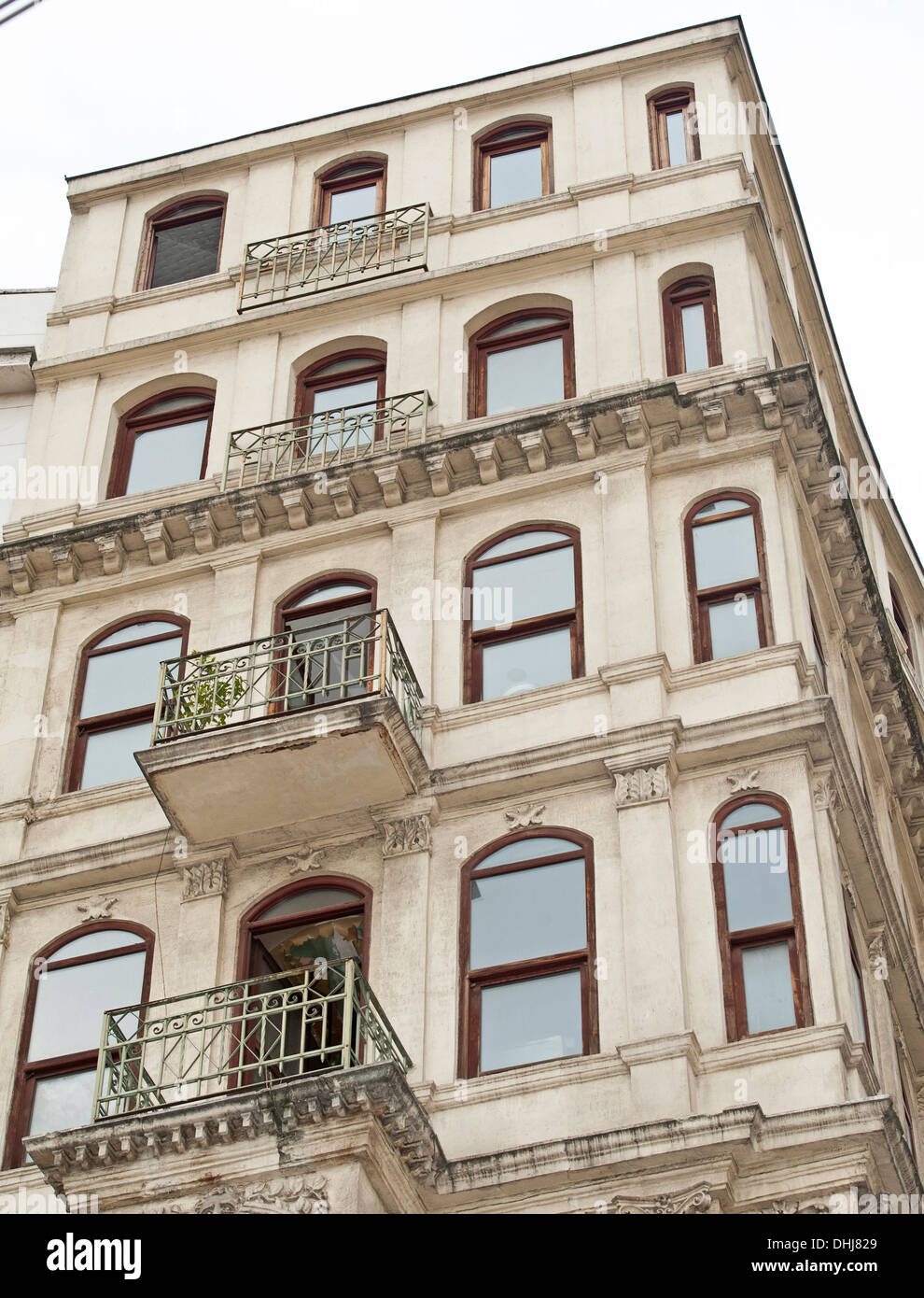 Building exterior wall of a city center apartment block Stock Photo - Alamy