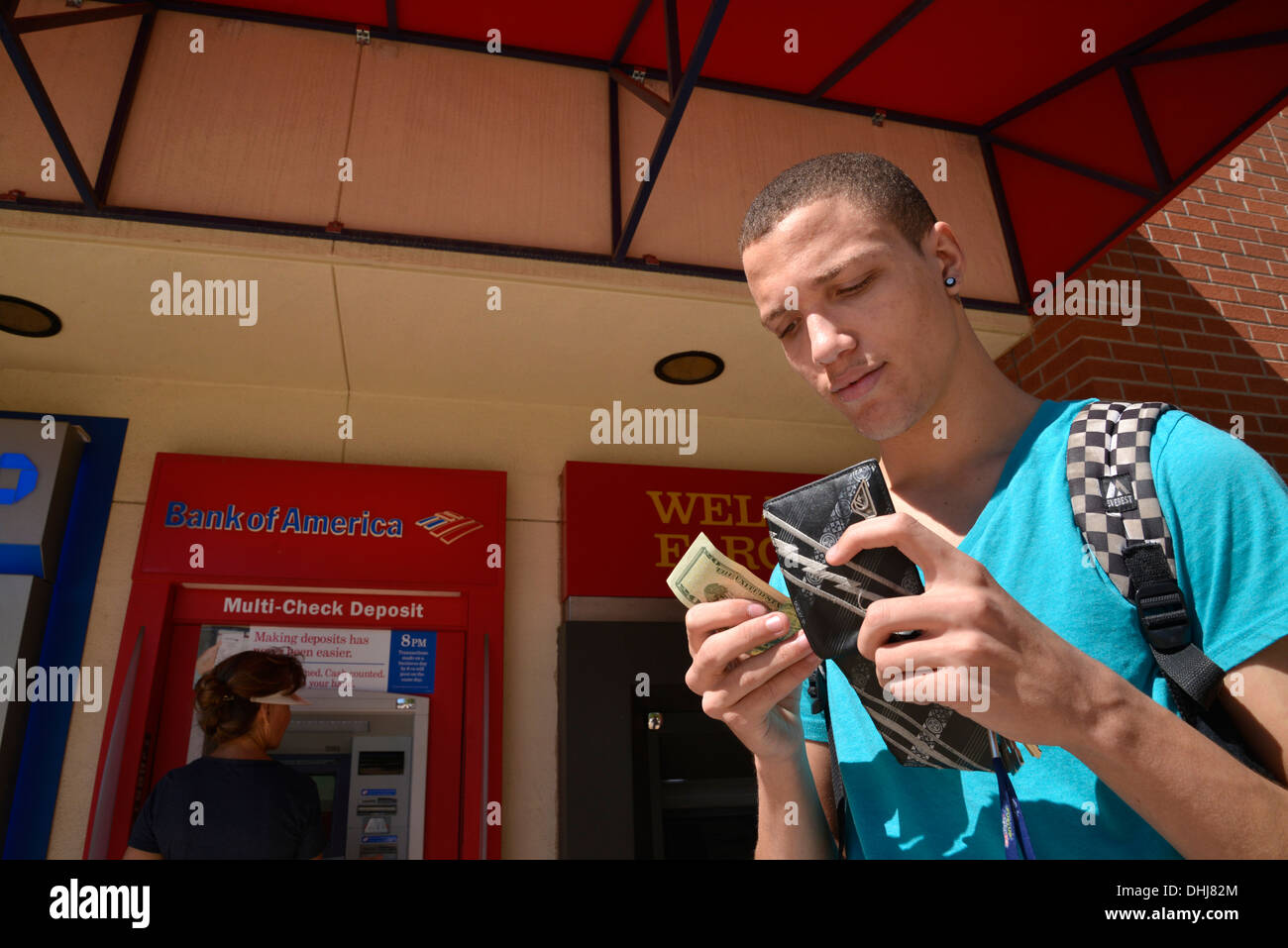 College credit card hi-res stock photography and images - Alamy