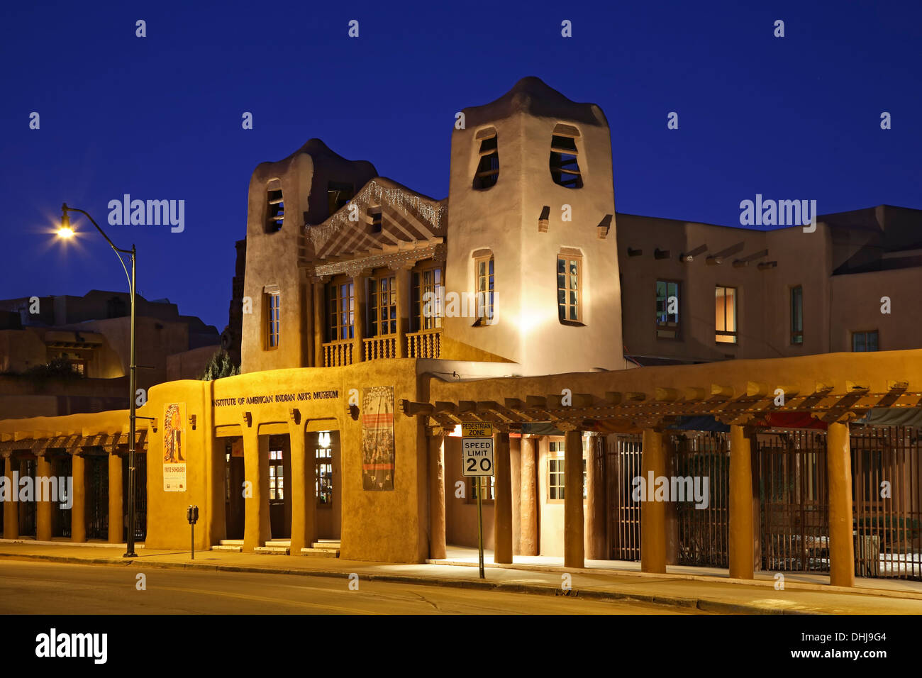 American Indian Museum Stock Photos & American Indian Museum Stock ...