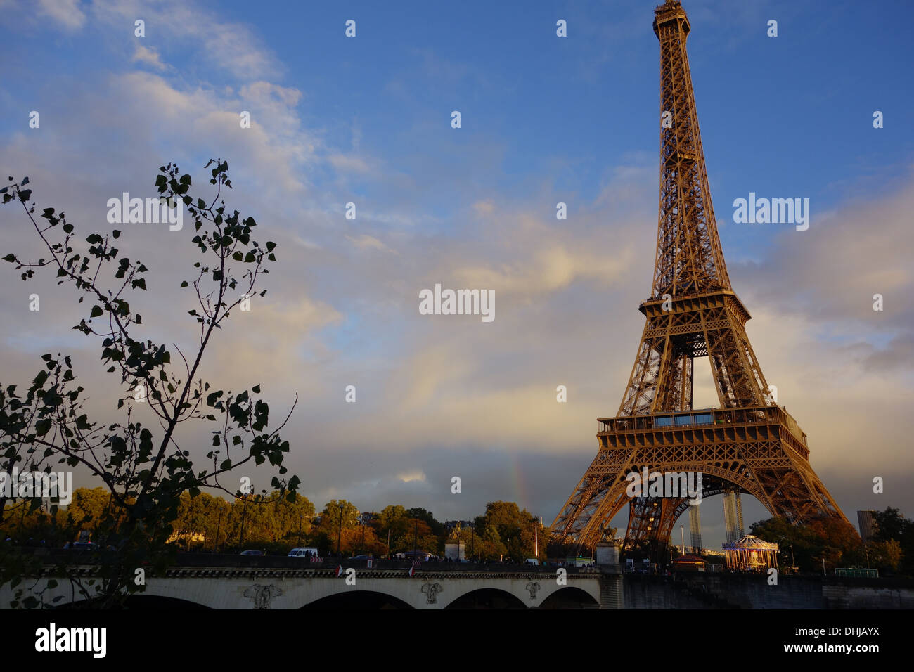 Eiffel tower paris bridge hi-res stock photography and images - Alamy