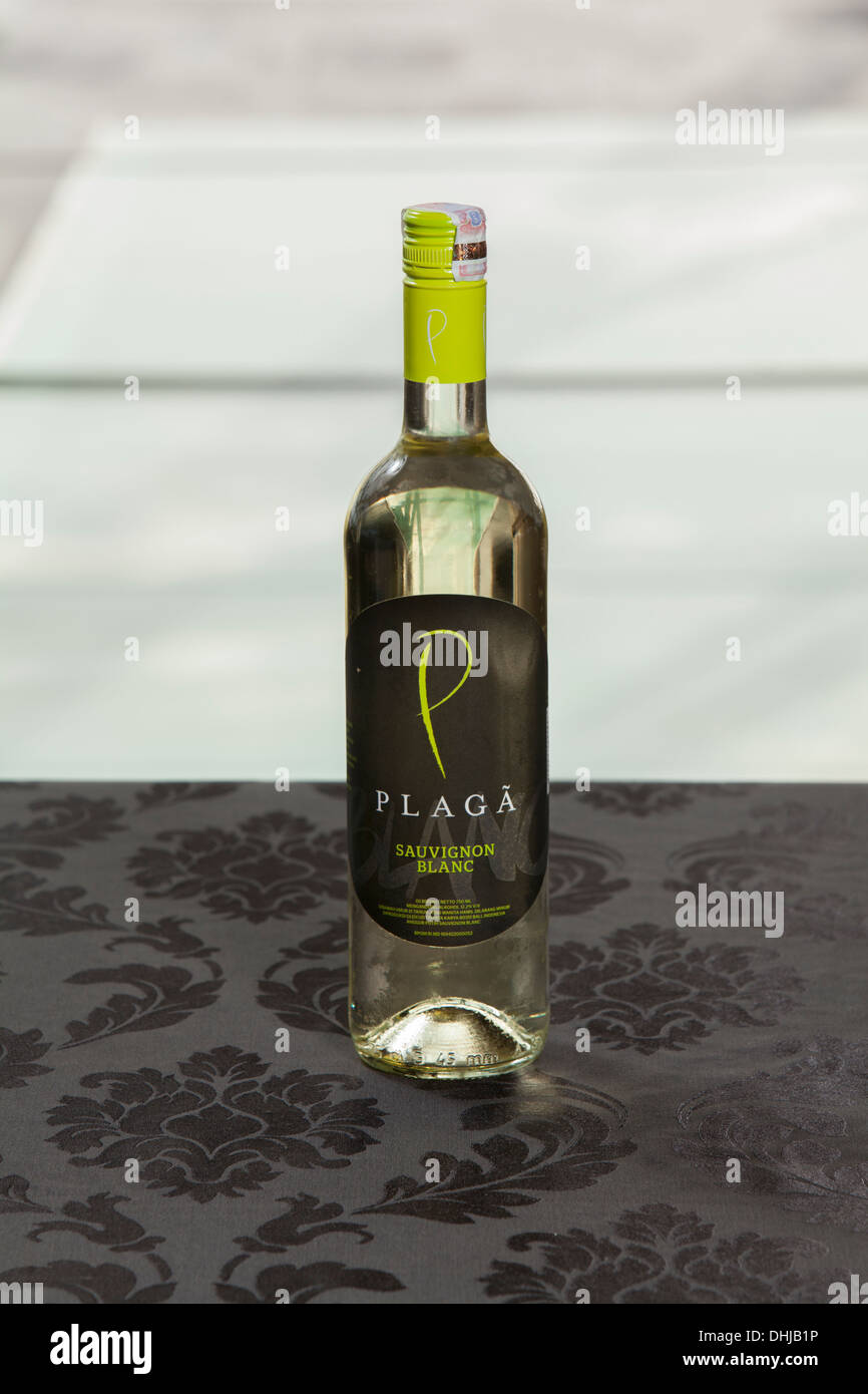 Plaga Sauvingnon Blanc wine white bottle table alcohol sunset full ...