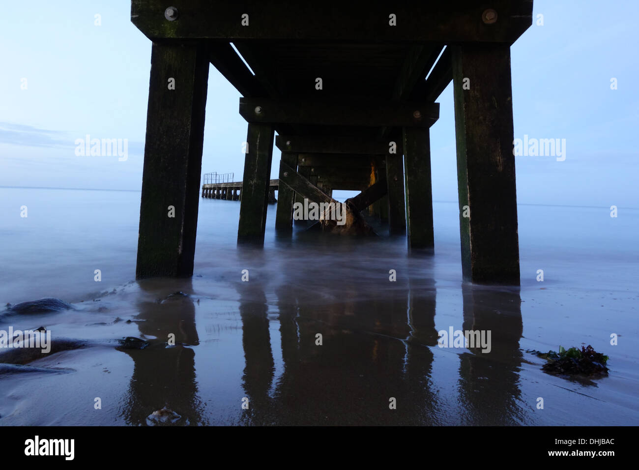 Fog over pier hi-res stock photography and images - Alamy