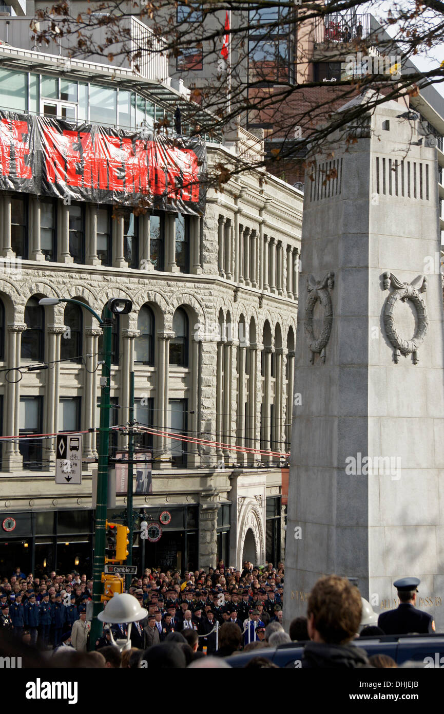 Victory square cenotaph hi-res stock photography and images - Alamy