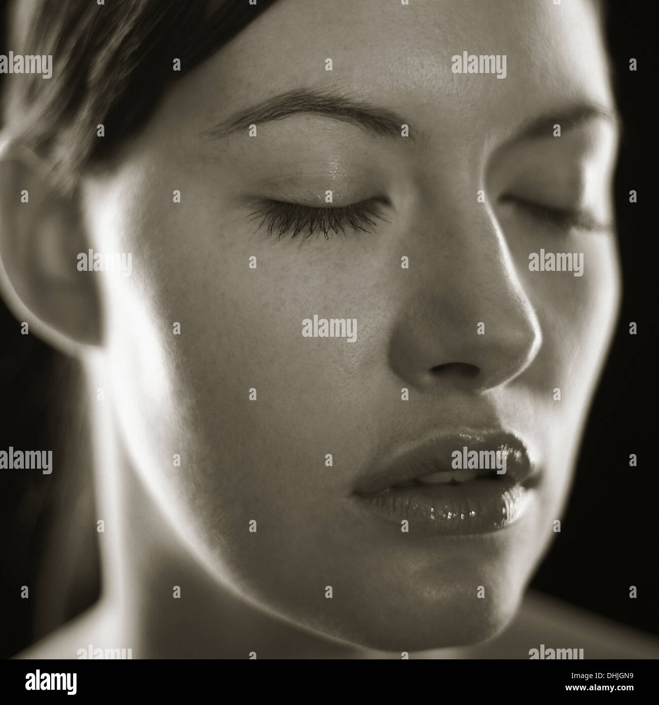 Female closed eyes gentle hi-res stock photography and images - Alamy