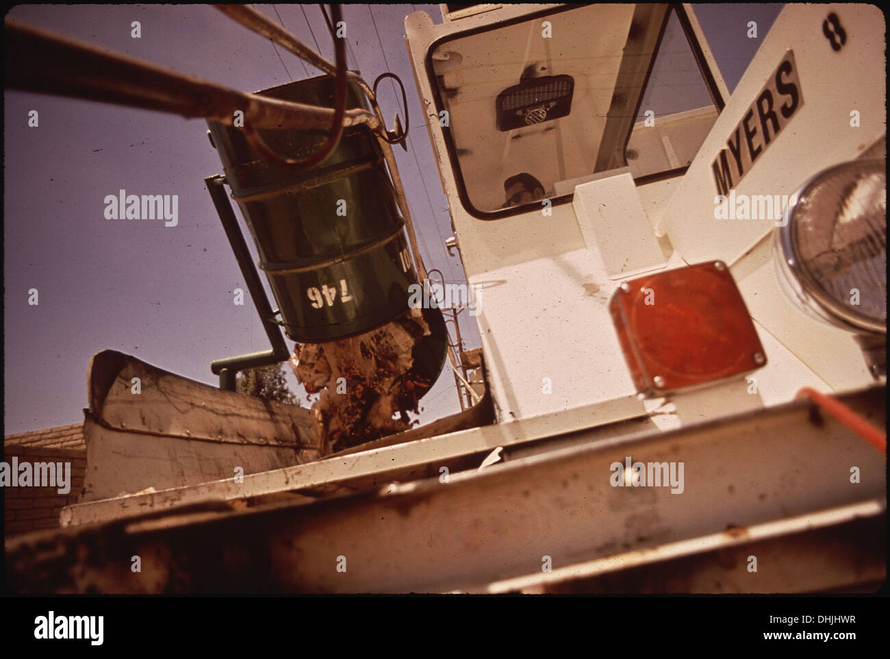 New garbage collection method hi-res stock photography and images - Alamy