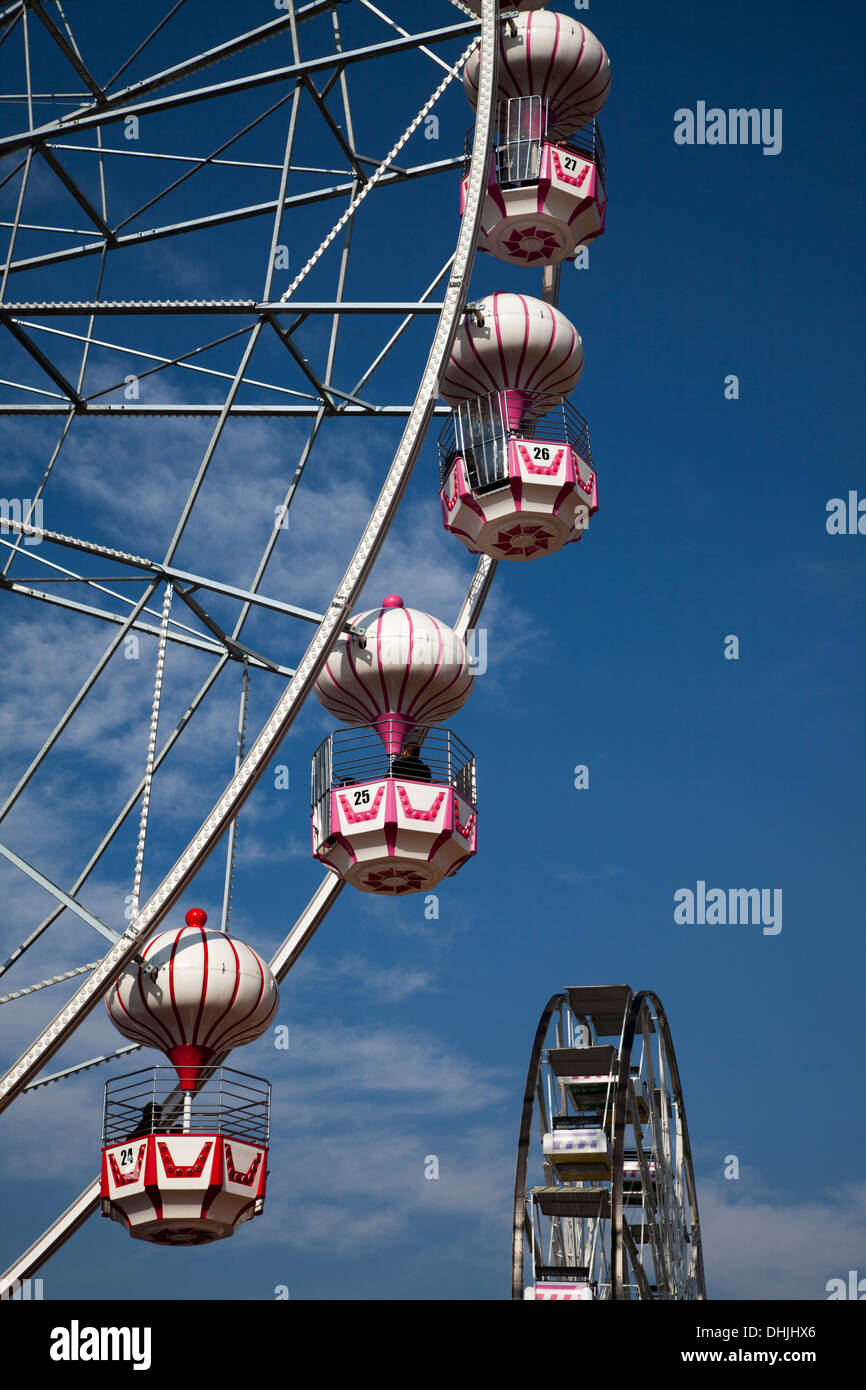 Ferris wheel luna park hi-res stock photography and images - Alamy