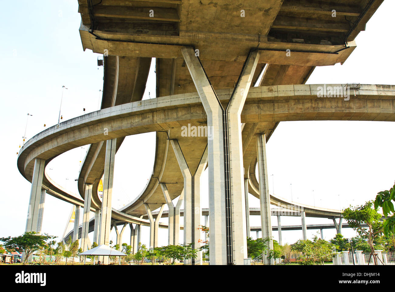 Elevated expressway hi-res stock photography and images - Alamy