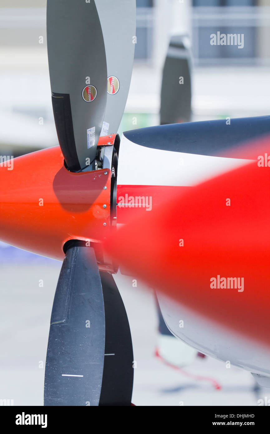Propeller spinners hi-res stock photography and images - Alamy