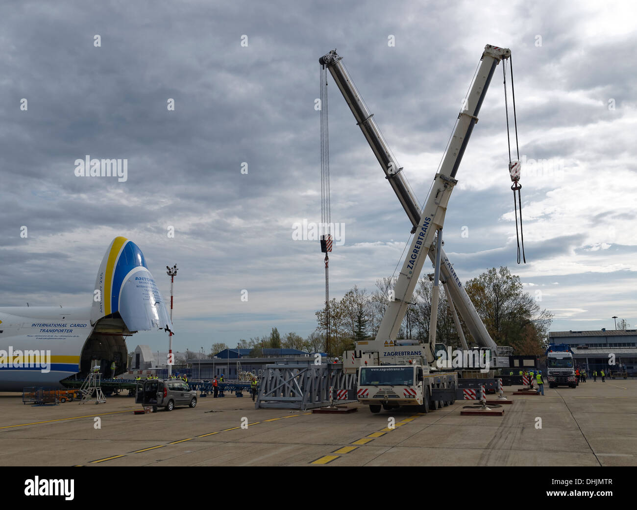 Two heavy cranes in position for the 140 T heavy cargo loading into the ...
