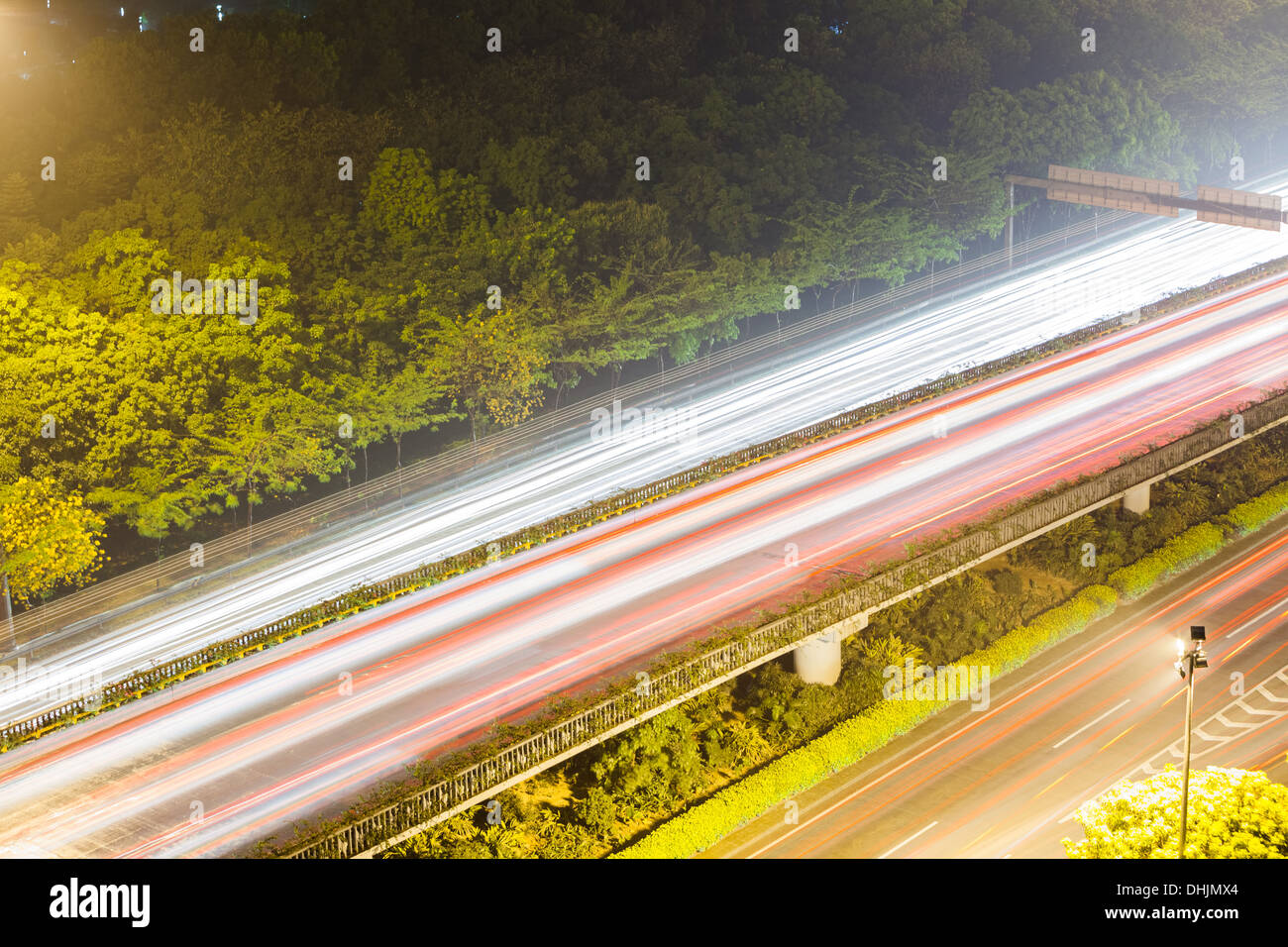 Nature overpass hi-res stock photography and images - Alamy