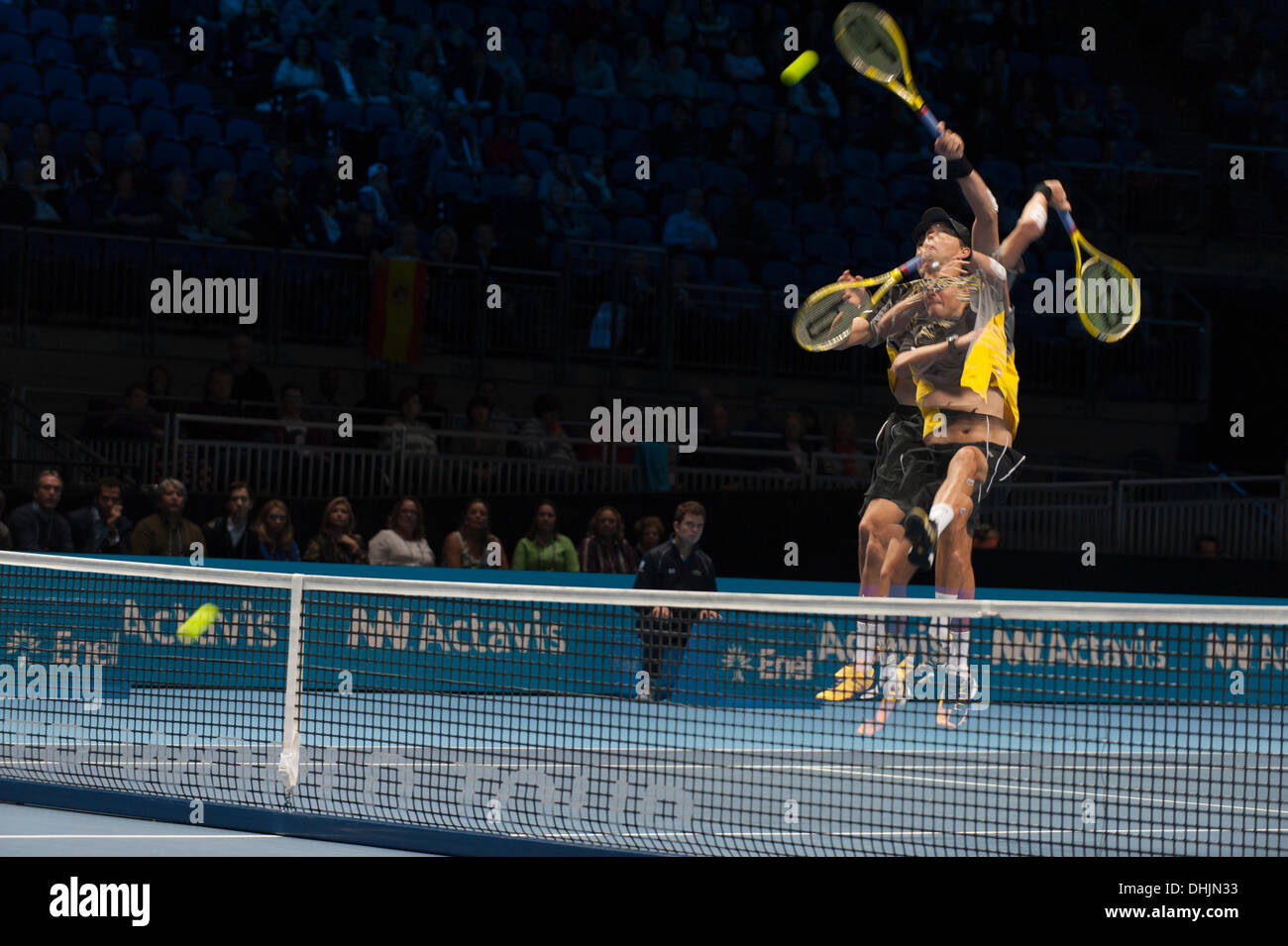 The O2, London, UK. 11th Nov, 2013. The Bryan brothers in action at the ...