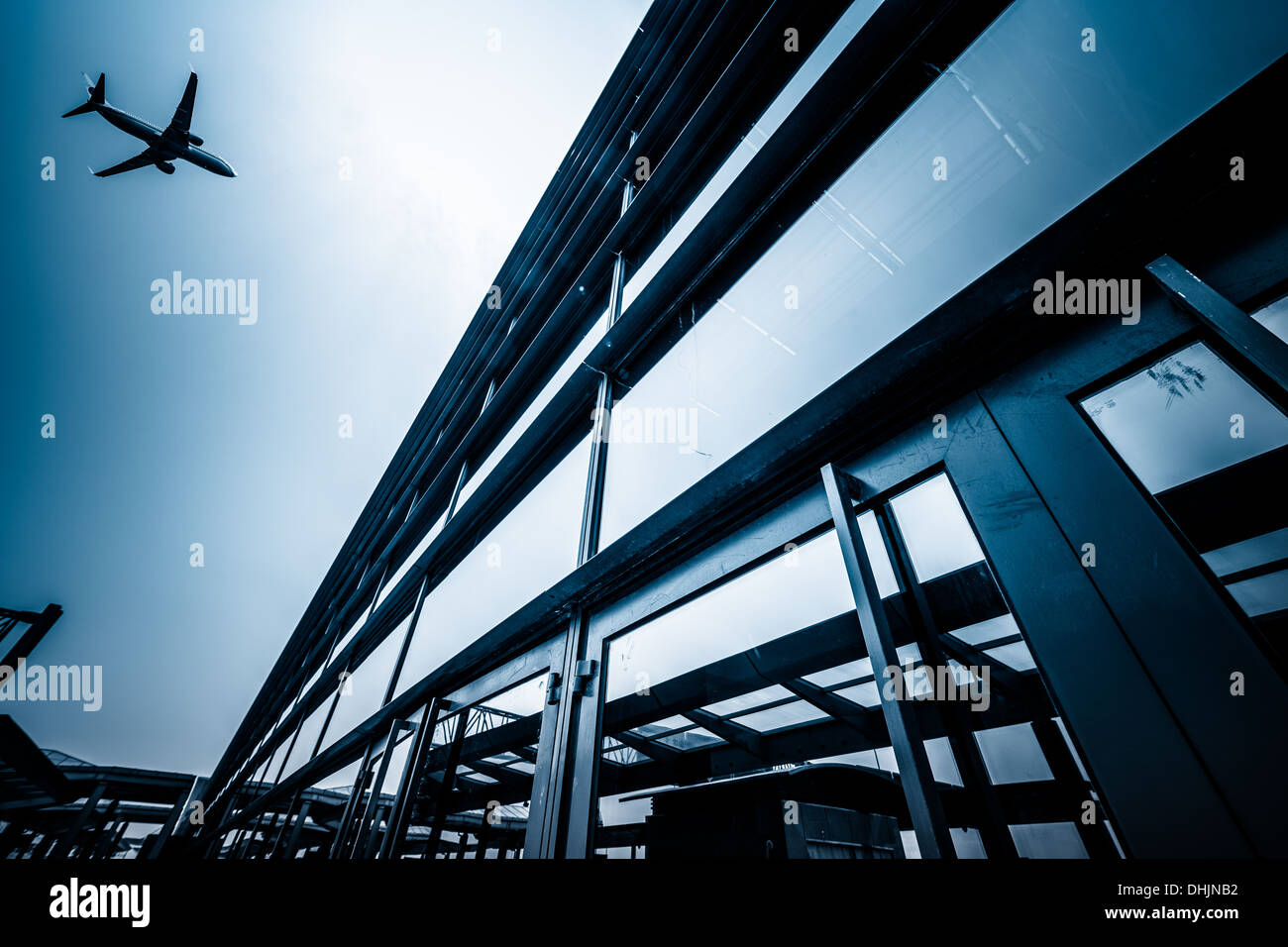 Airplane door entrance hi-res stock photography and images - Alamy