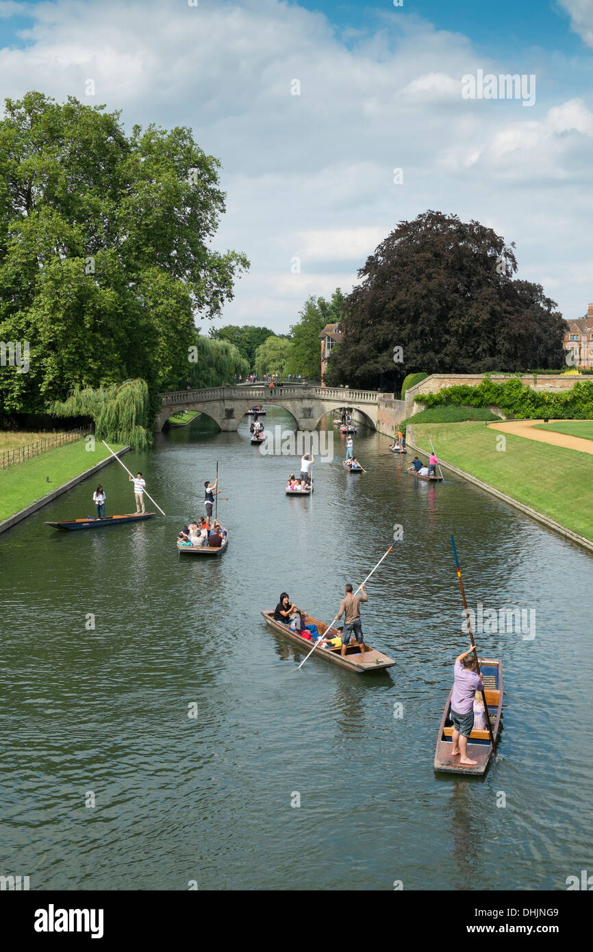 Punt boats hi-res stock photography and images - Alamy