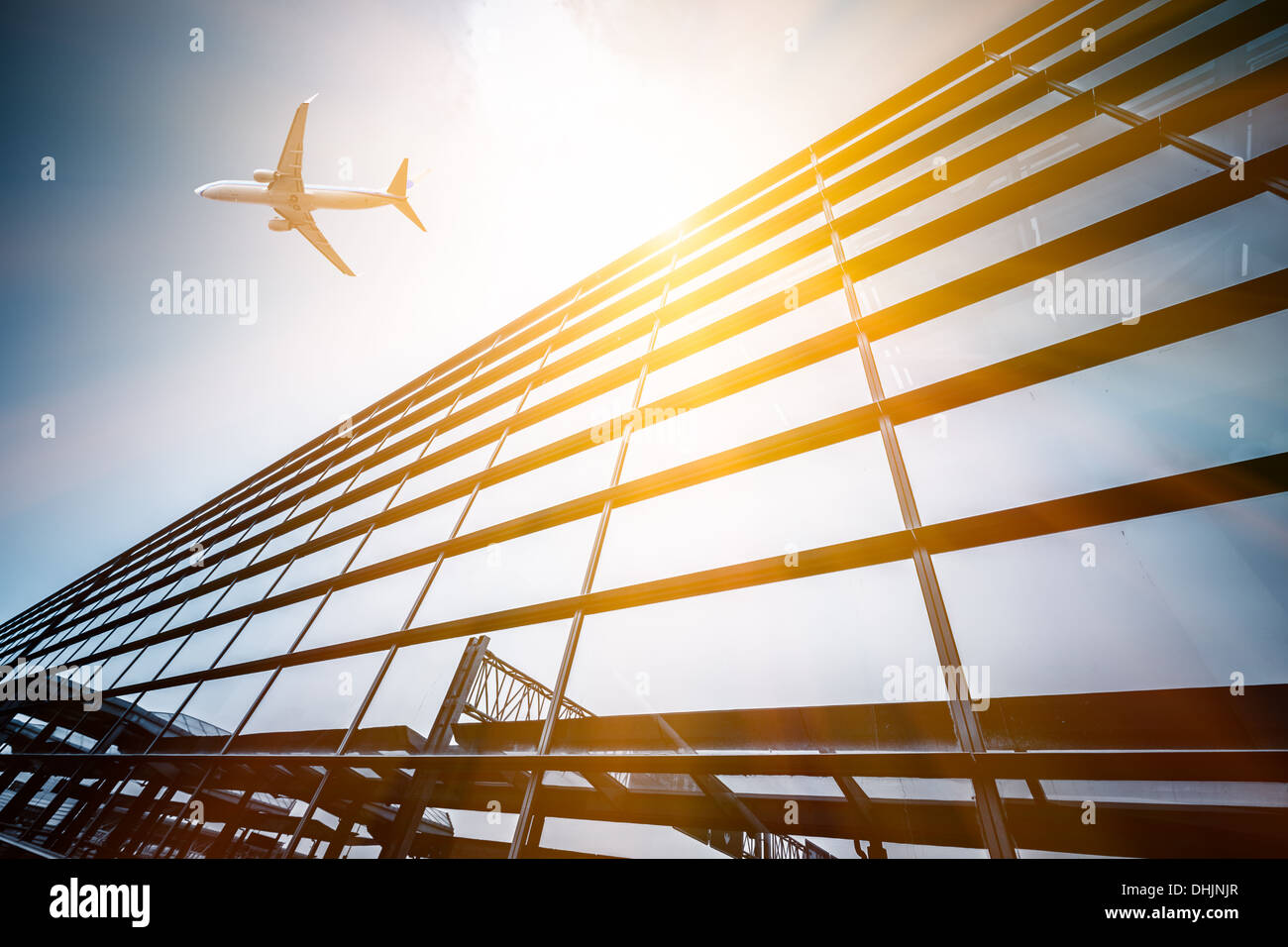 Empty modern airport building airplane hi-res stock photography and ...