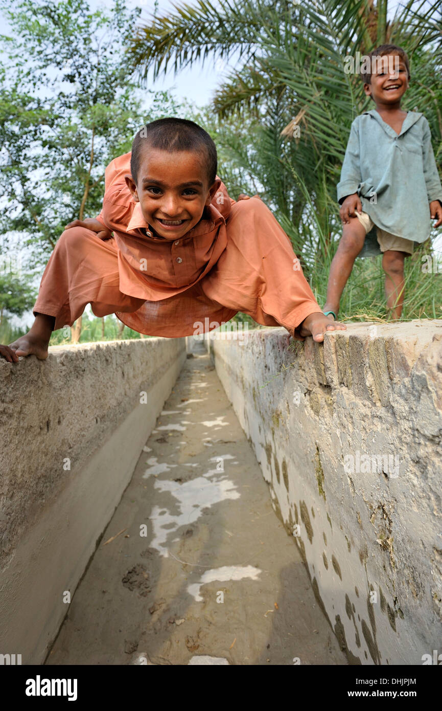 Little pakistan hi-res stock photography and images - Alamy