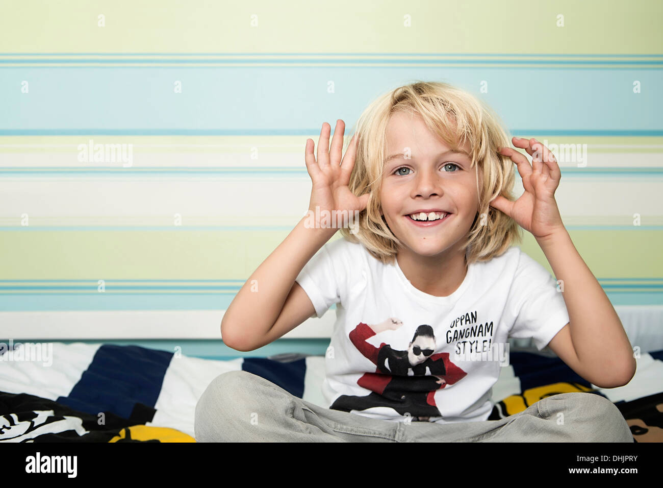 Messing bed hi-res stock photography and images - Alamy