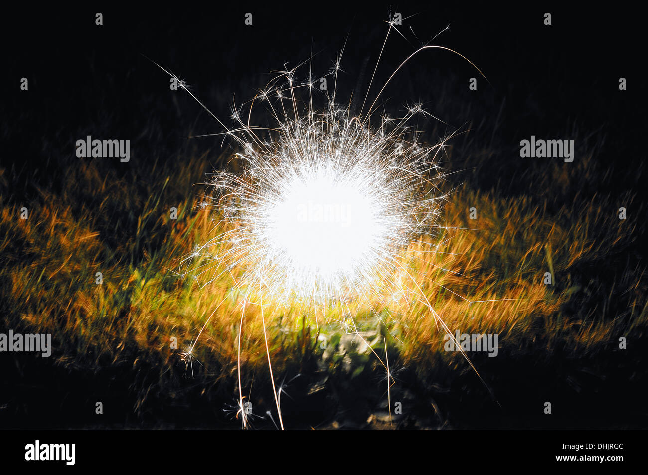 Sparkler fireworks hi-res stock photography and images - Alamy