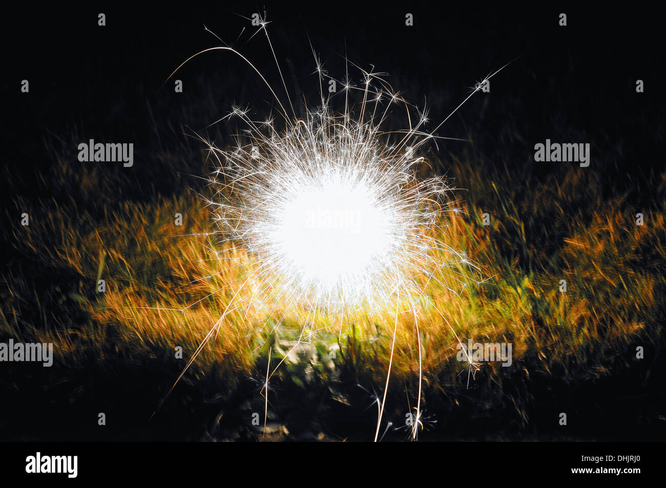 Sparkler fireworks hi-res stock photography and images - Alamy