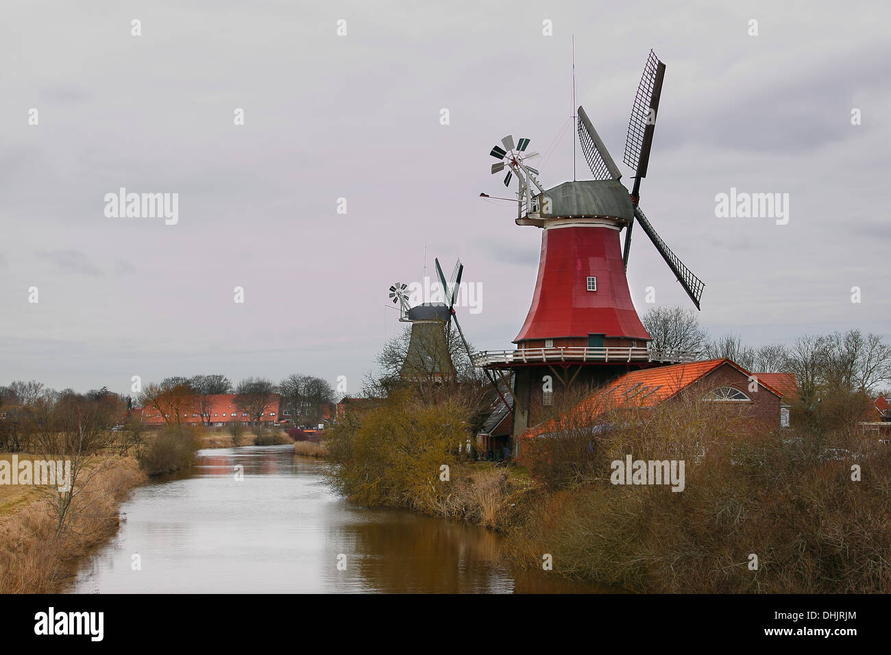 Twin blades hi-res stock photography and images - Alamy
