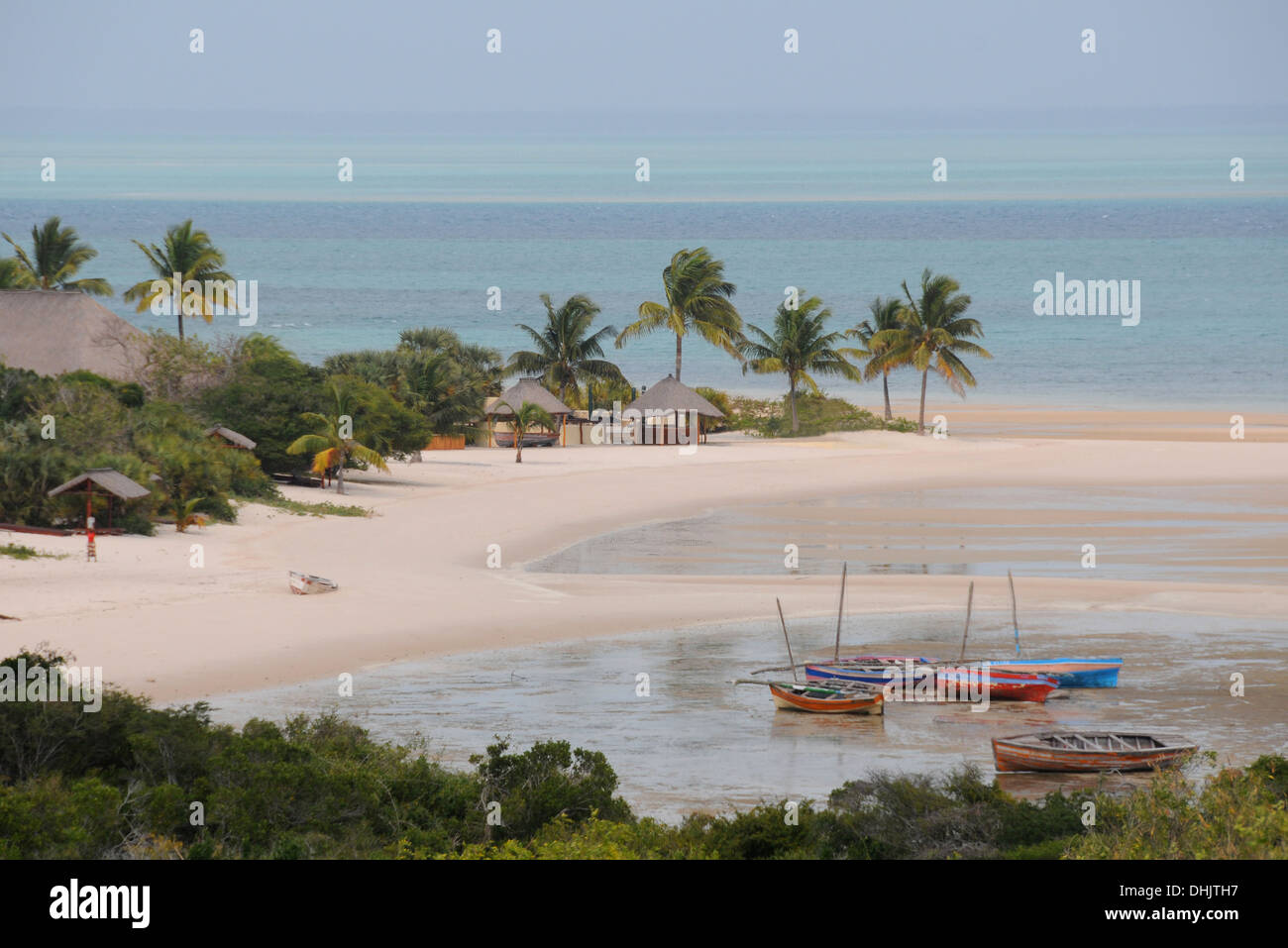 Fishing boats at low tide. Benguerra Island, Bazaruto Archipelago ...