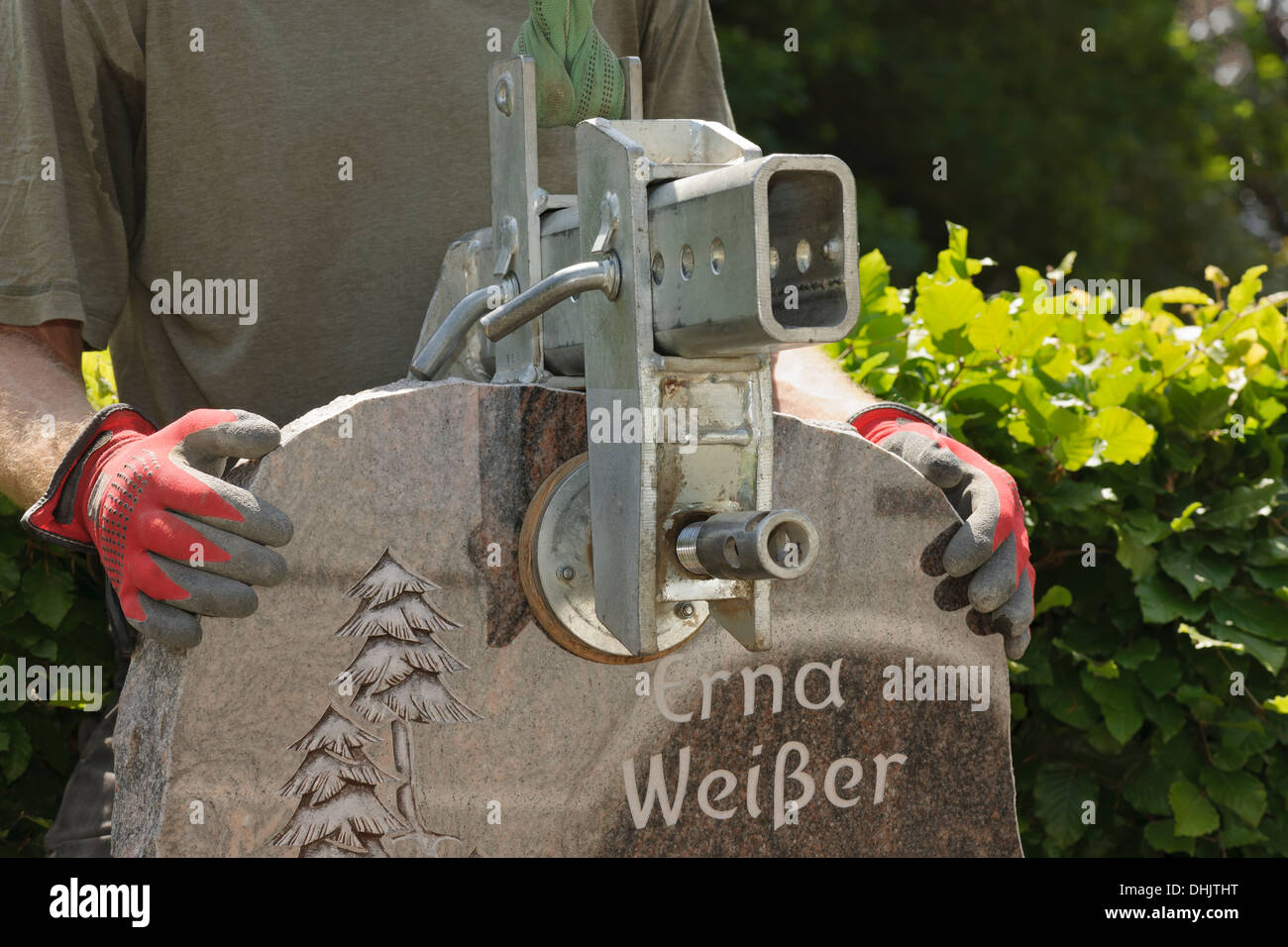 Gravestone name hi-res stock photography and images - Alamy