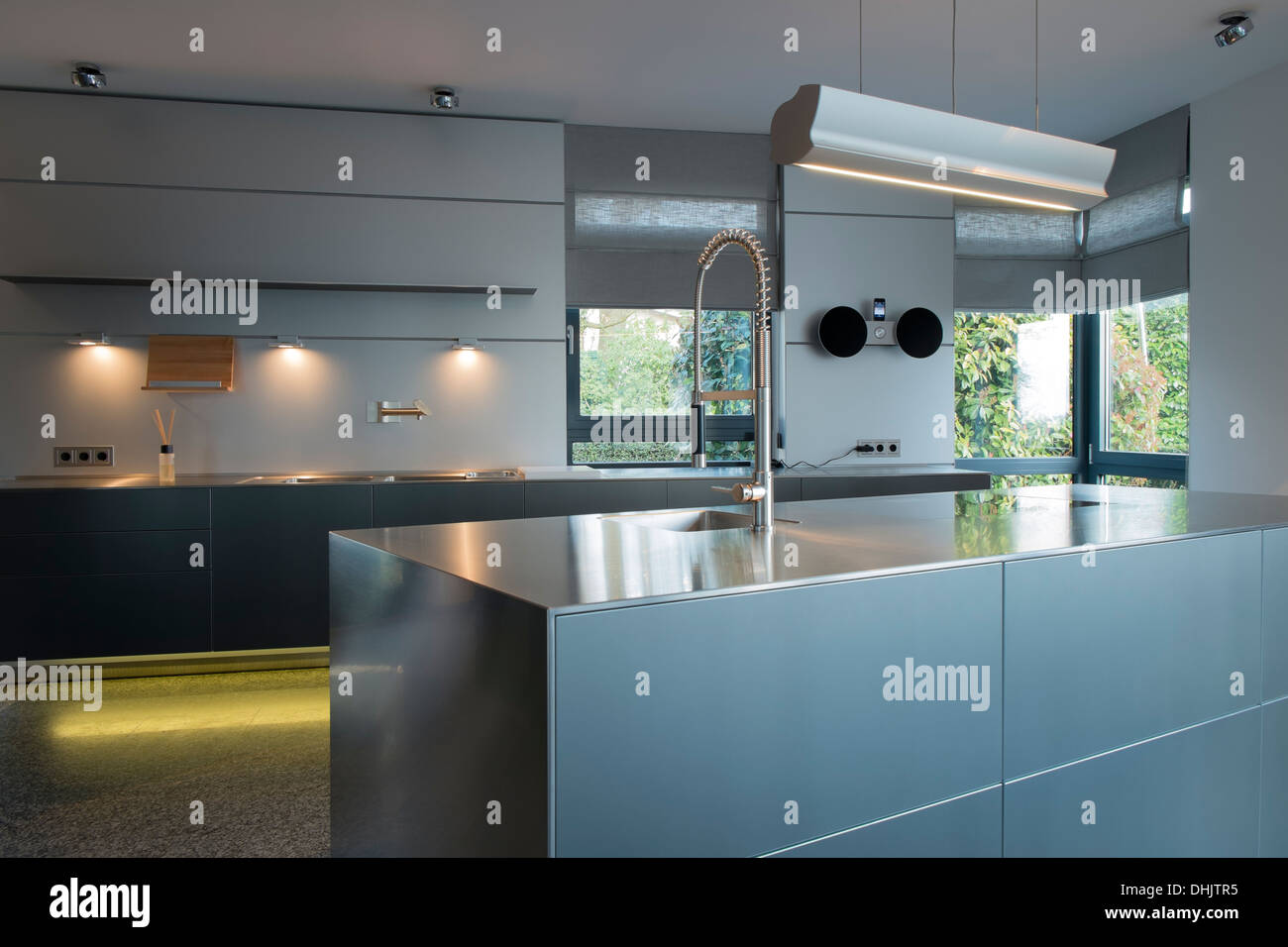 Kitchen in a modern villa Stock Photo - Alamy