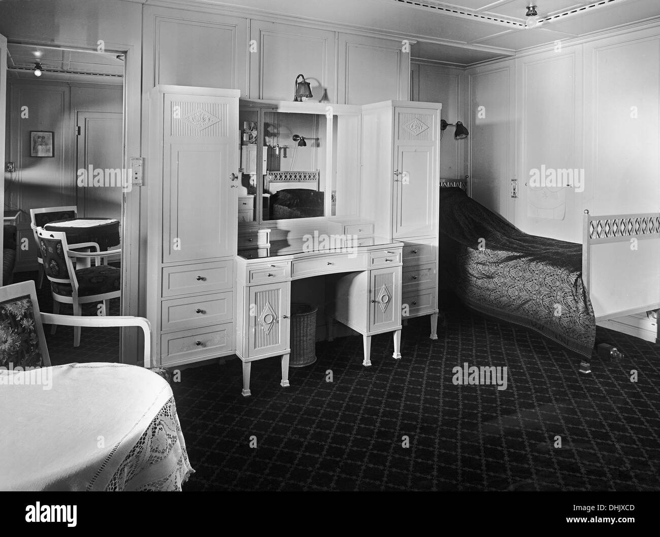 View of a cabin of the ocean liner "Imperator" on international waters ...