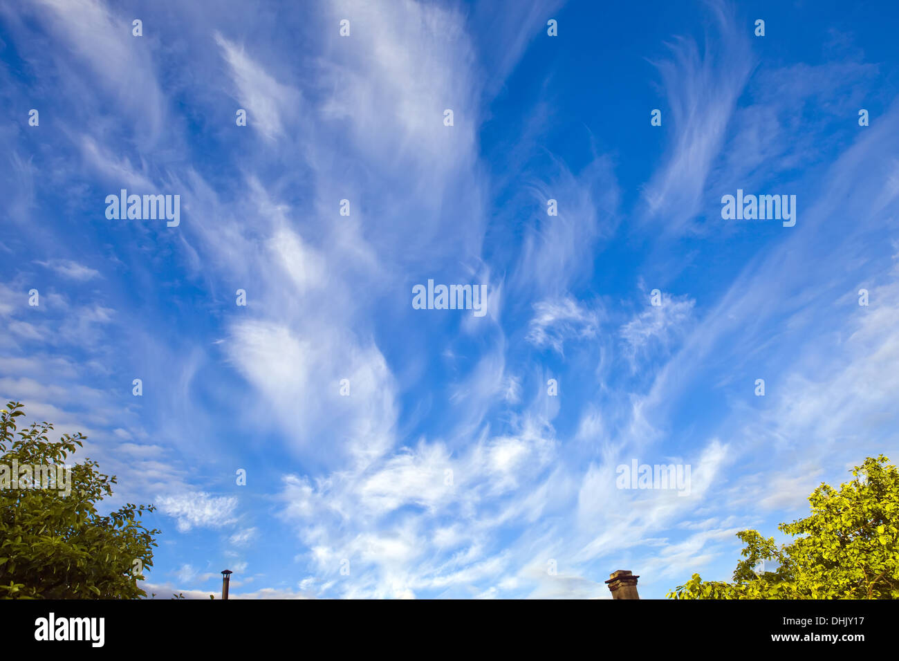 Azure sky hi-res stock photography and images - Alamy