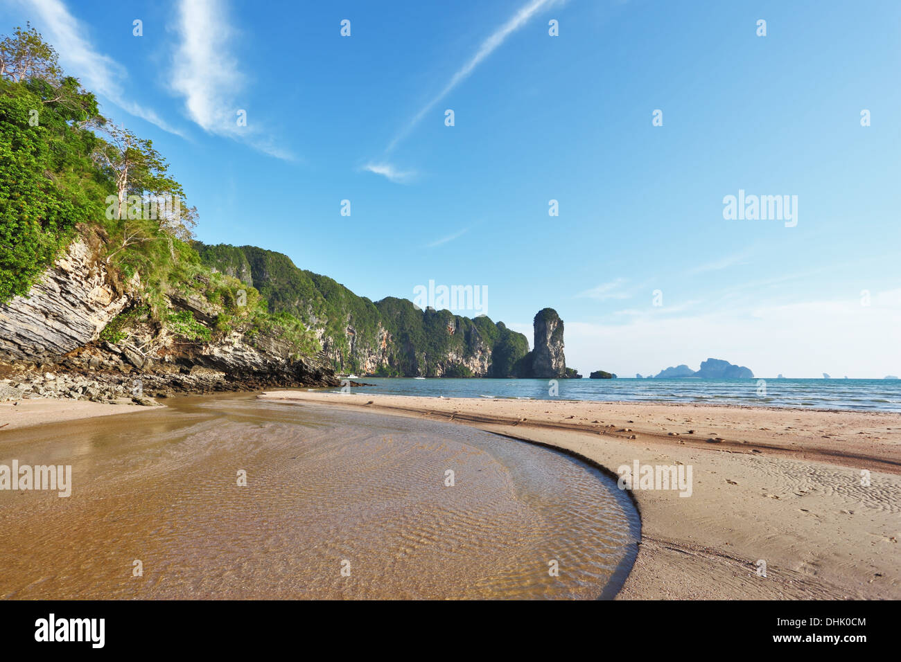 A puddle of sea water Stock Photo - Alamy