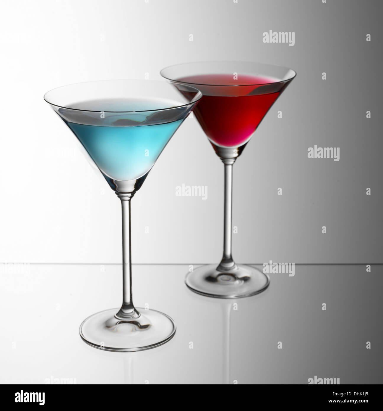 Coloured drinks hi-res stock photography and images - Alamy
