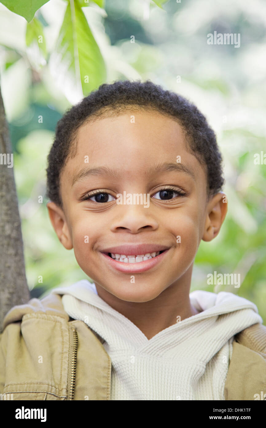 Boy facing viewer hi-res stock photography and images - Alamy