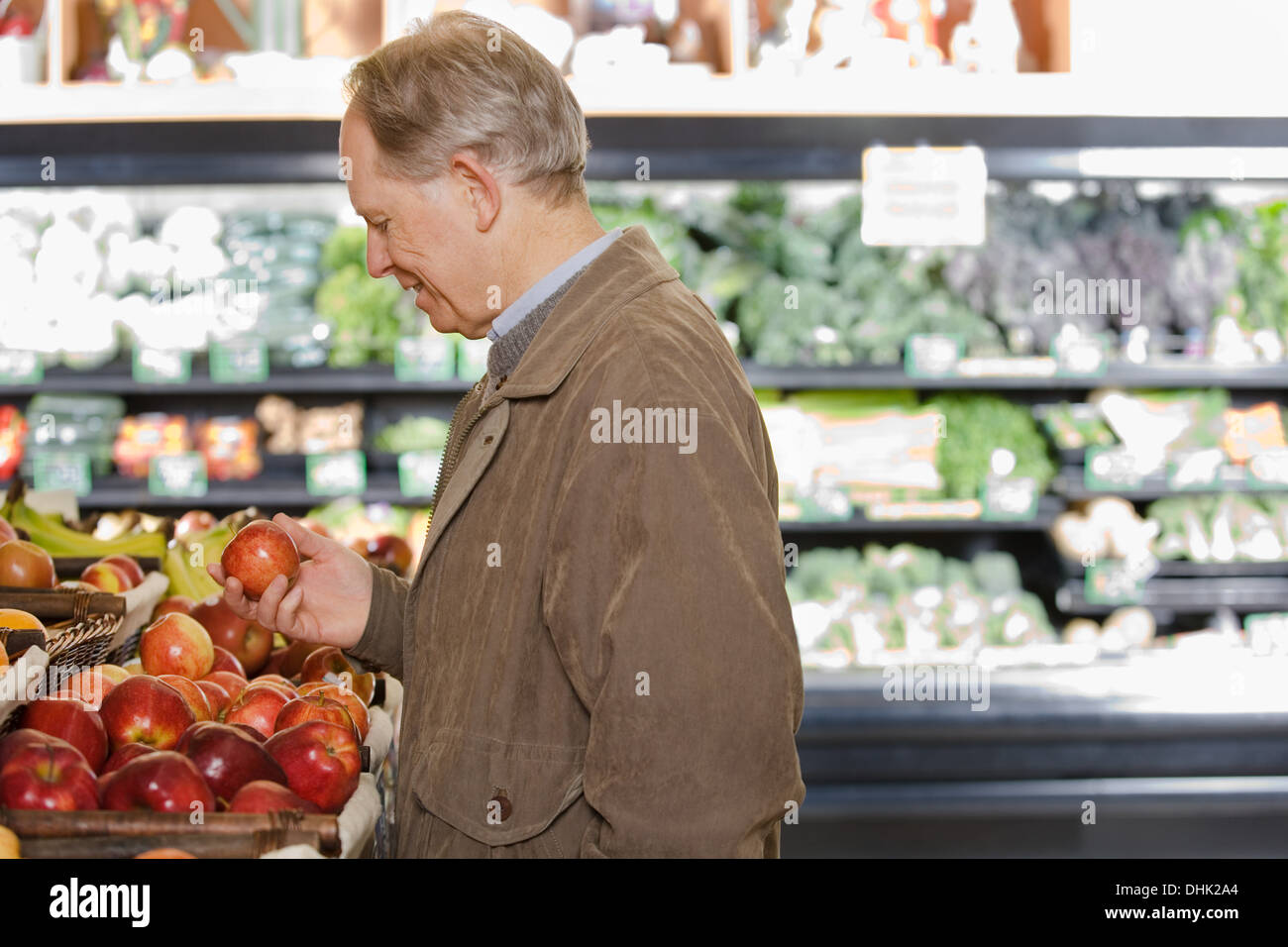 Apple store interiors hi-res stock photography and images - Alamy